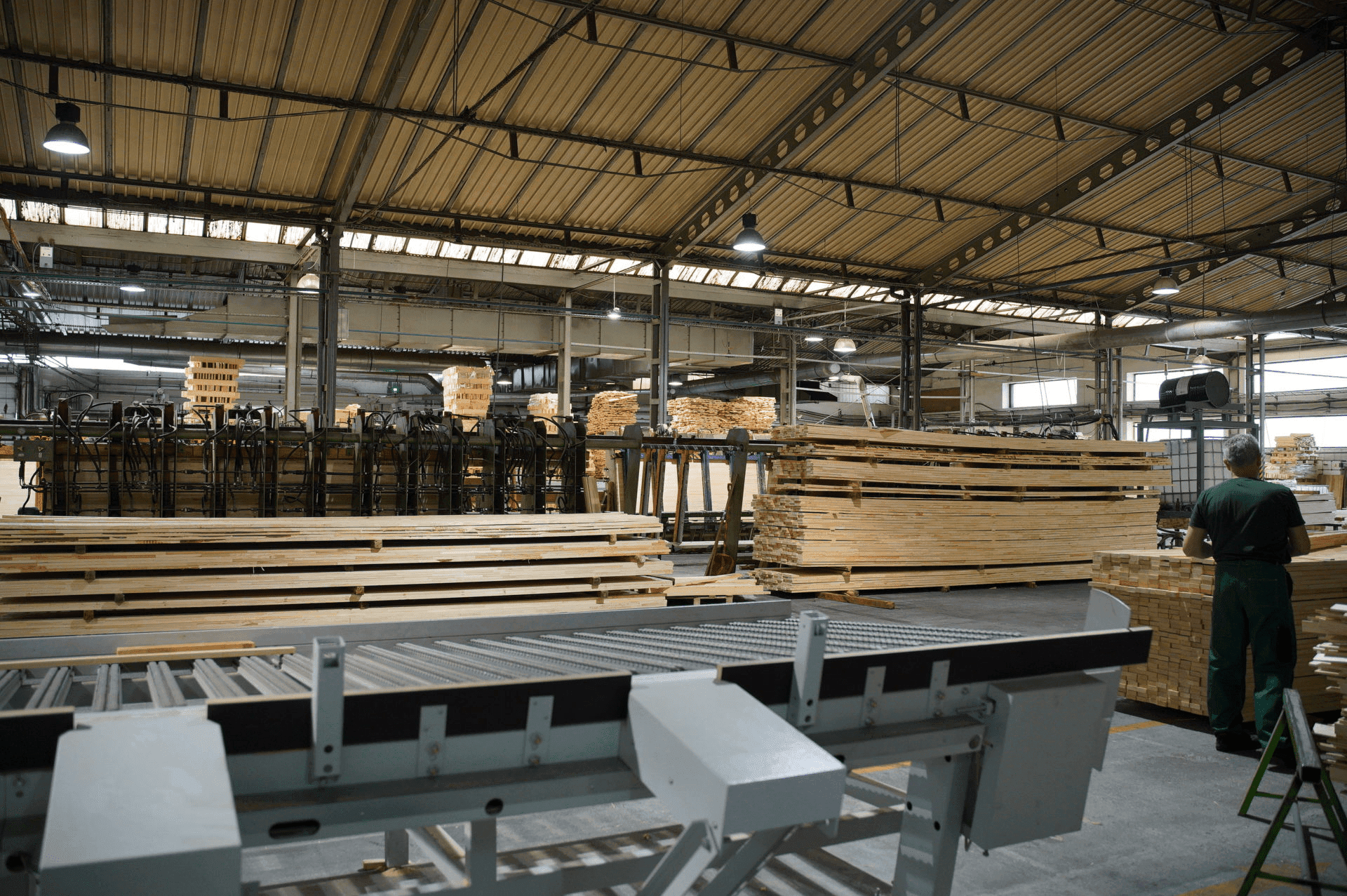 Manufacturer of pine door scantlings – laminated and solid – Envun